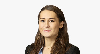 Julie Favreau | People | McDermott